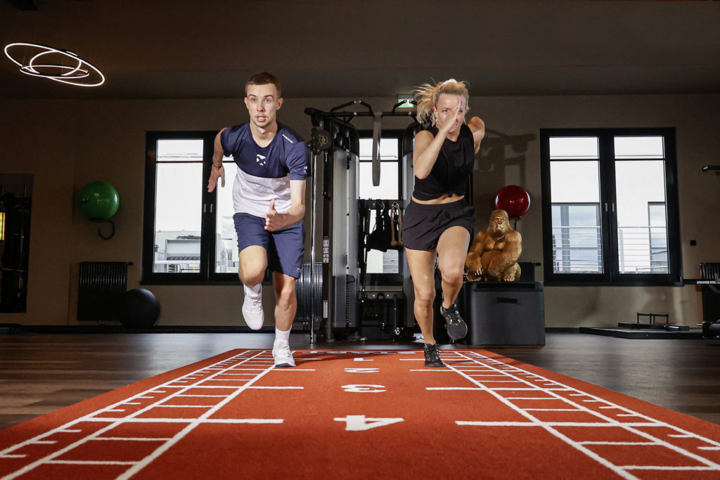 Athletik im Tennis: Stark & Stabil – 5 Übungen - tennis MAGAZIN