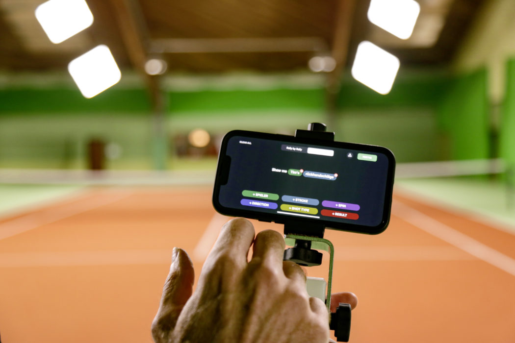 Swing Vision-App im Test: Hawk-Eye am Handgelenk - tennis MAGAZIN